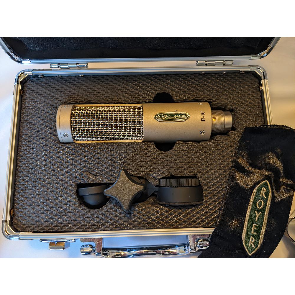 Royer R-10 with Shock mount - New Condition